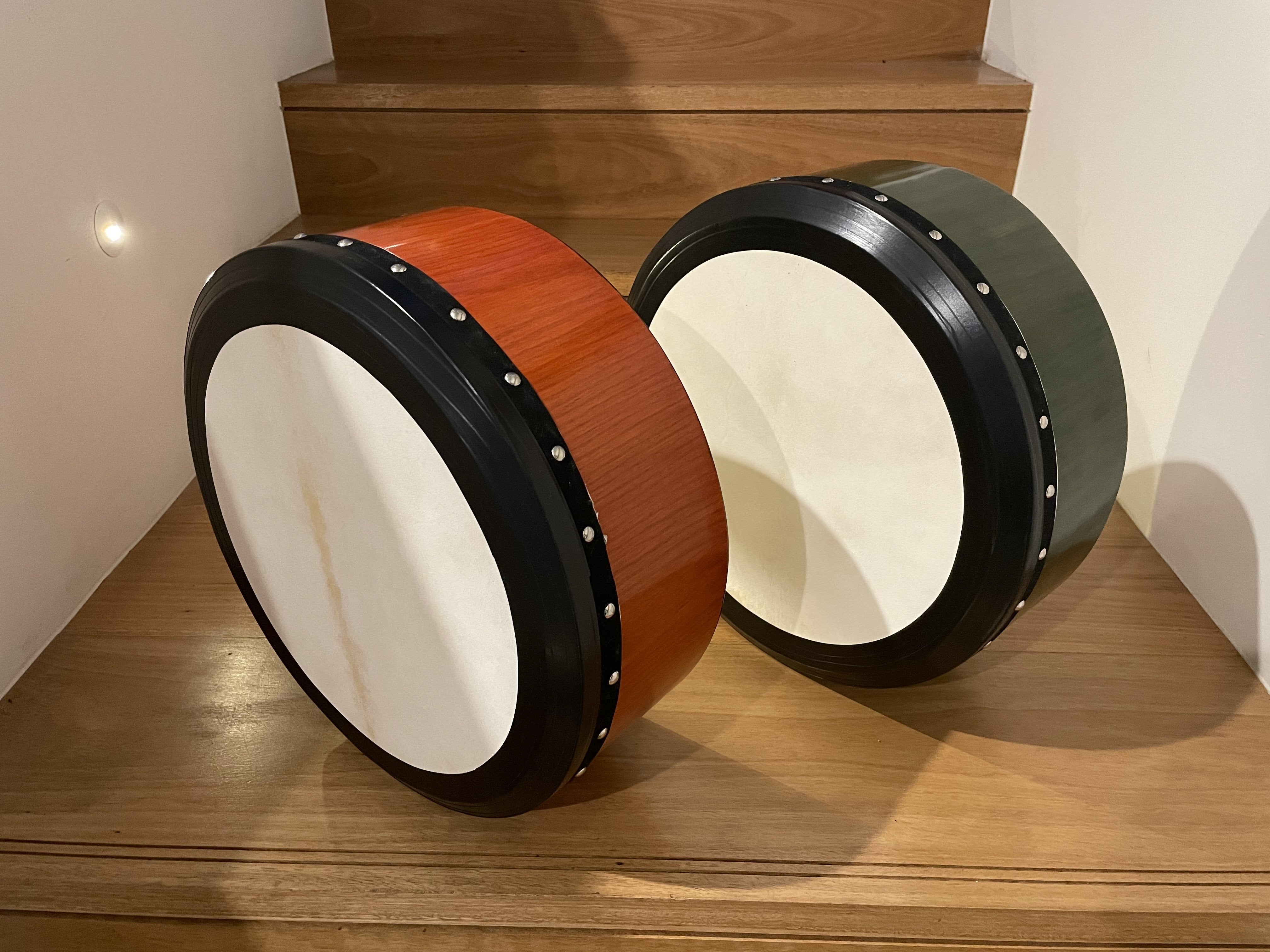 Irish Drums - Bodhran World has lessons and professional drums for sale ...